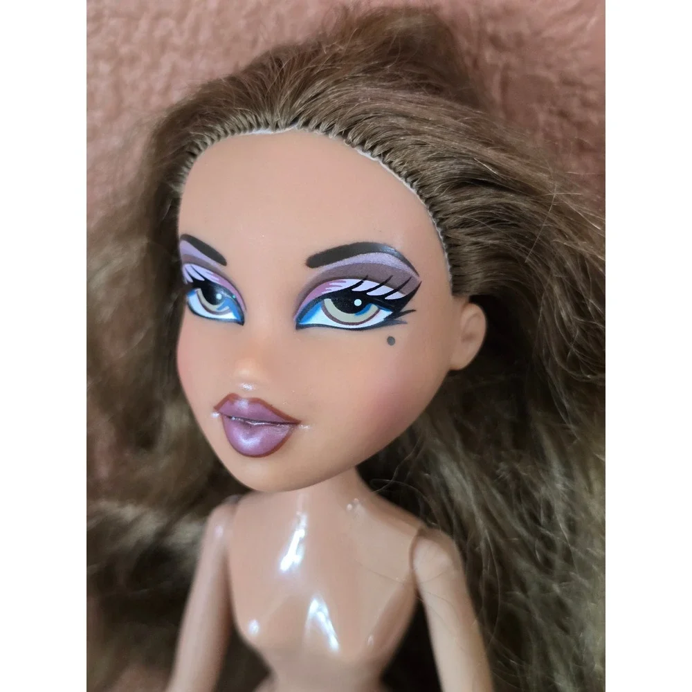 Bratz | Toys | Bratz Yasmin Doll 20 First Edition Brown Hair Blue Eyes ...